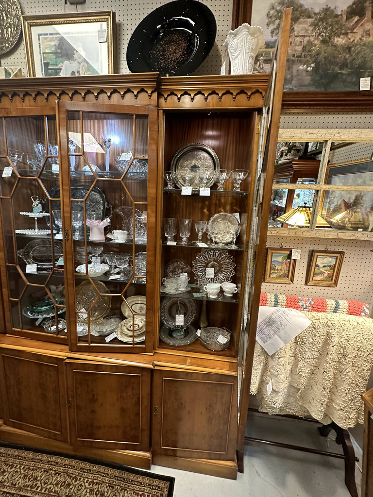 Beautiful Bevan Funnell New Haven England Mahogany Breakfront Hardwood ...